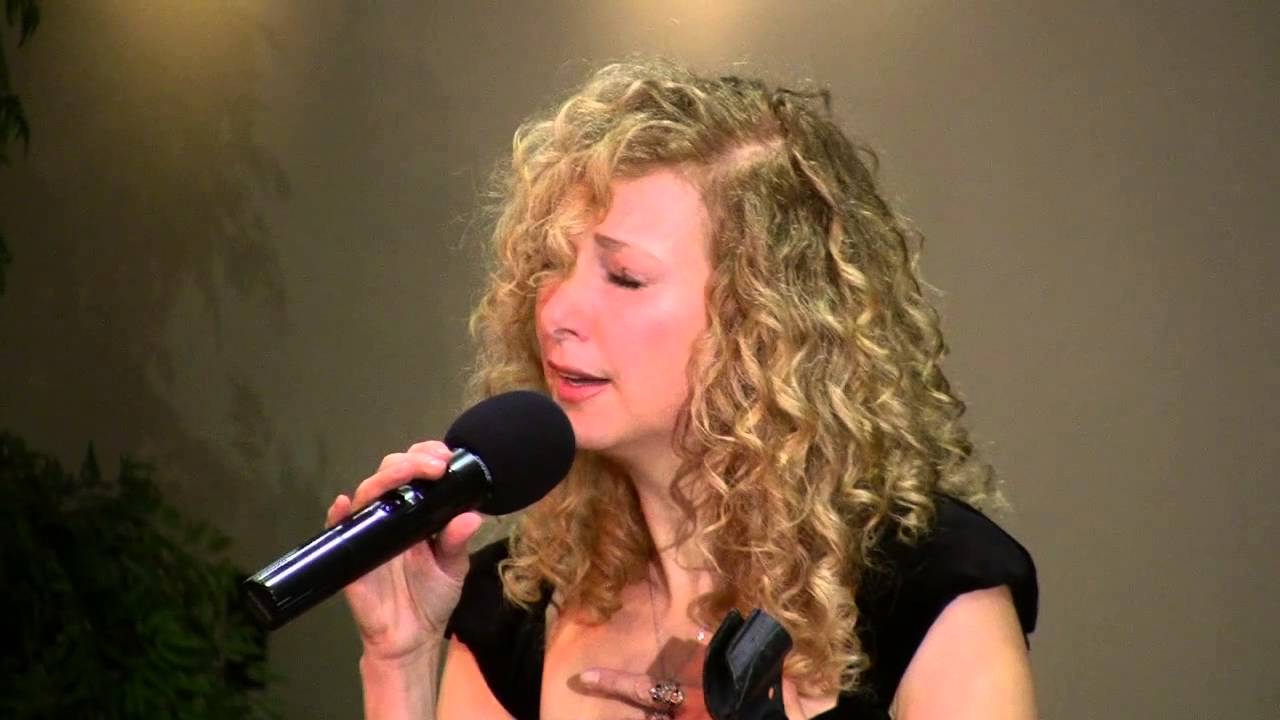 La vie en rose / Do it Again - Rebecca Dorsey - YouTube