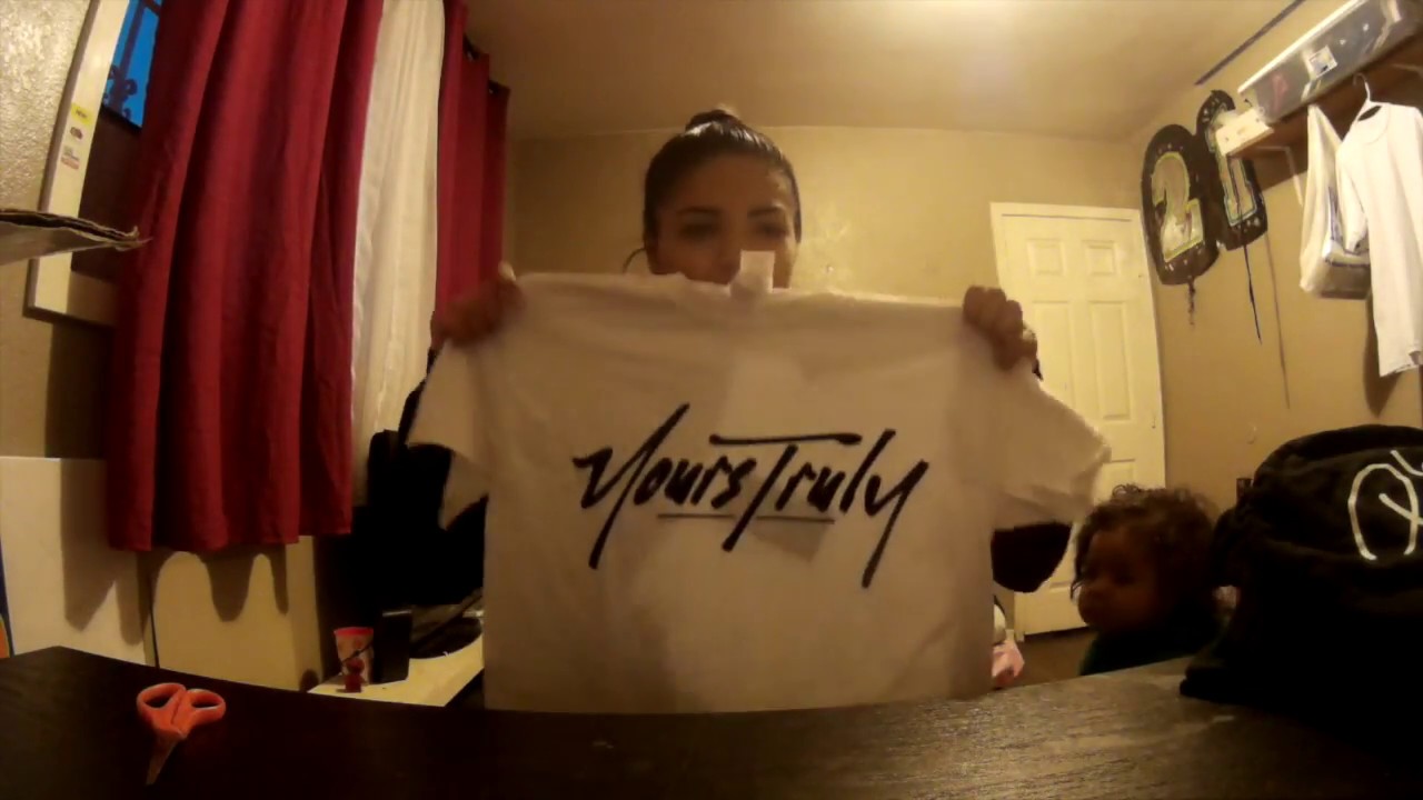 Yours Truly Clothing (Unboxing Phora Gear) - YouTube