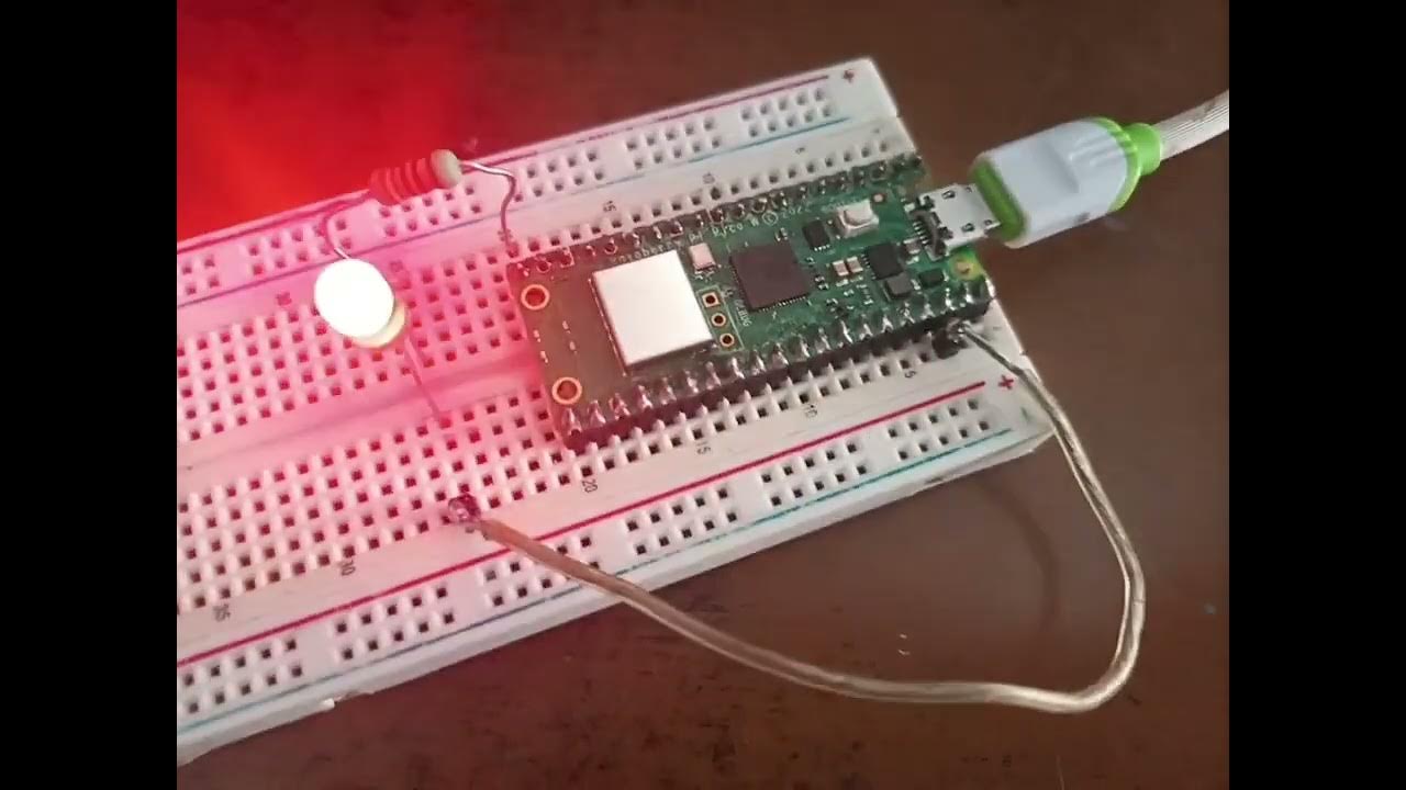Encender un led en una Raspberry Pi Pico W - YouTube