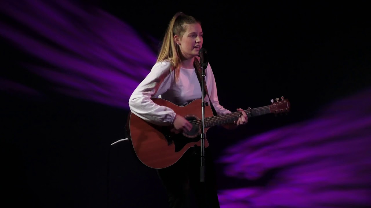 YIPA - Lucy Parle - All the things you do (Original) - YouTube