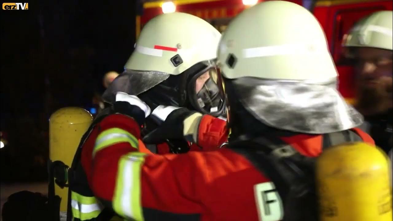 Feuerwehr probt den Ernstfall - YouTube