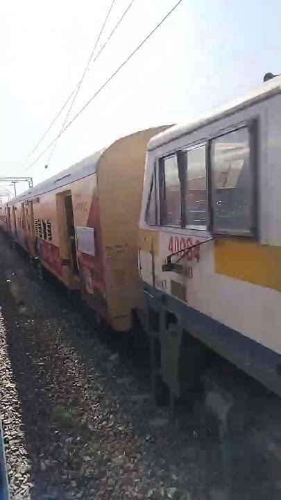 🚂WAP4 2पावर फुल इंजन🚄के साथ पैसेंजर ट्रेन, फिर देखो कितनी तेज चलती हैं#train#railway# ...