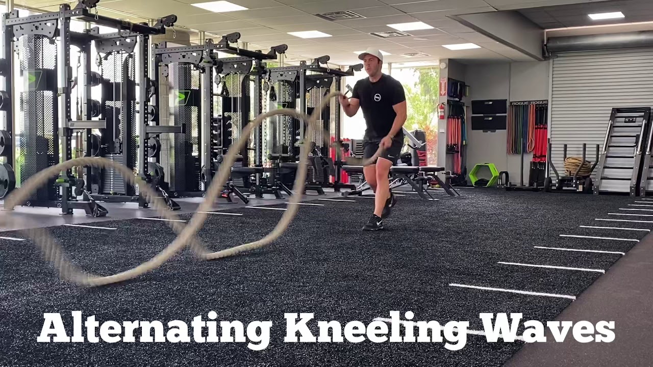Battle Rope Alternating Kneeling Waves - YouTube