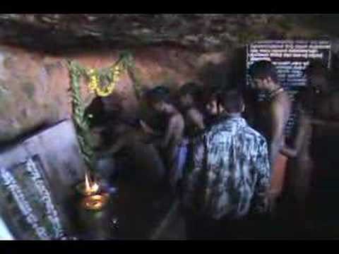 Children entering the nellitheertha cave temple - YouTube