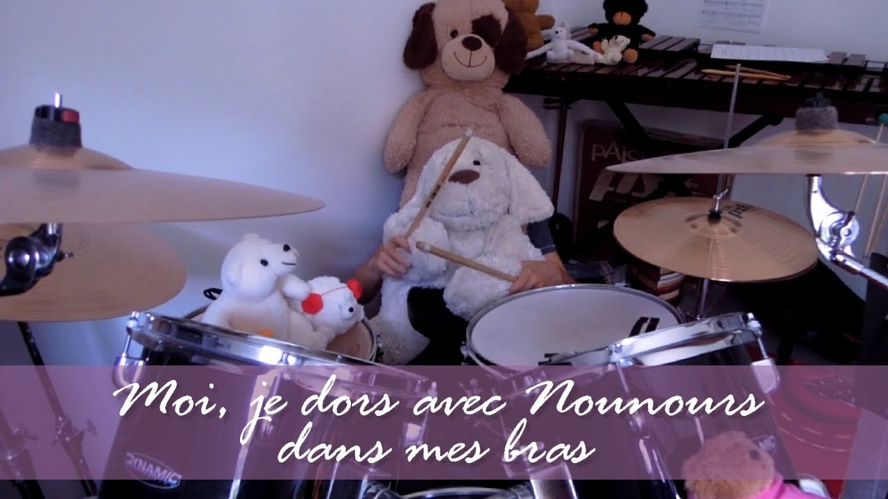 Moi, je dors avec Nounours dans mes bras - Version confinement - YouTube