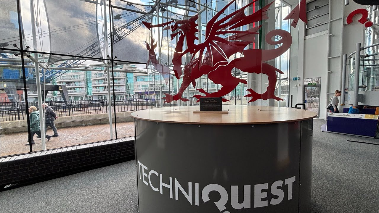 Techniquest, A day of exploring. - YouTube