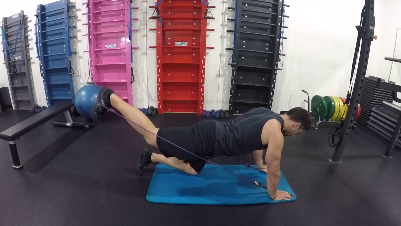 Plank Glute Kick Back - YouTube