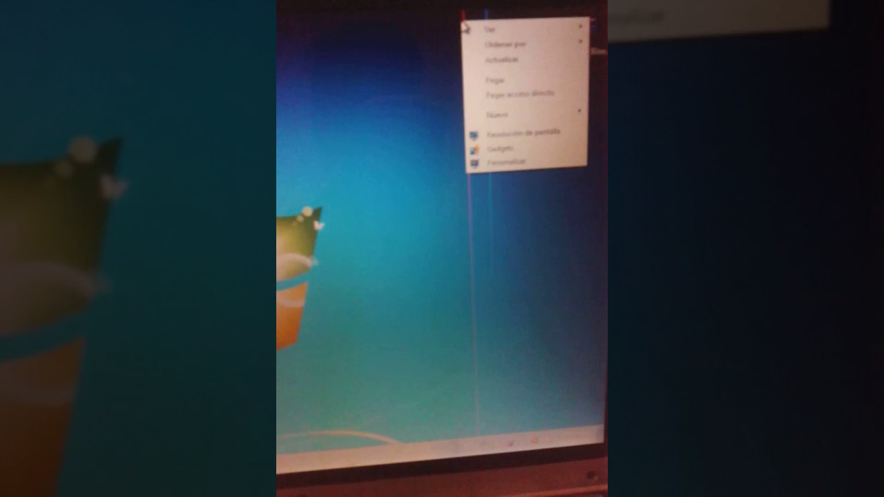 AYUDA LINEAS EN PANTALLA DE LAPTOP verticales de colores - YouTube