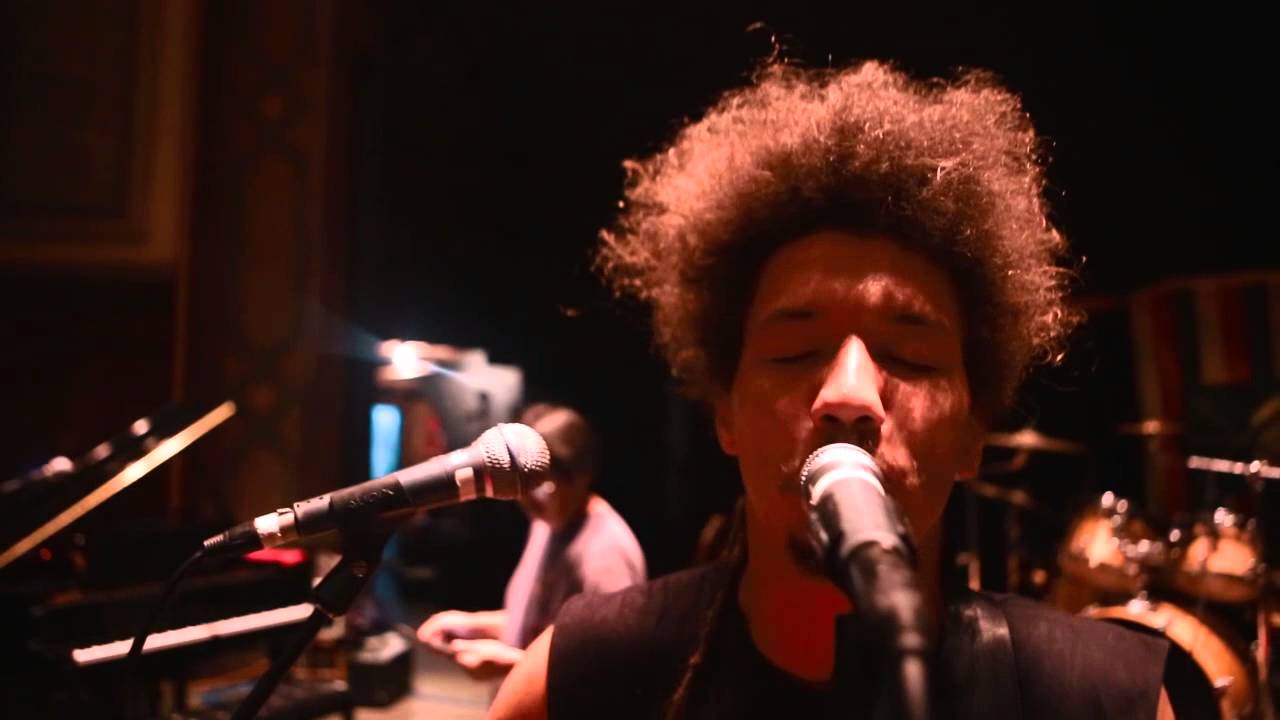 Live At Palace [Dustin Thomas] - YouTube