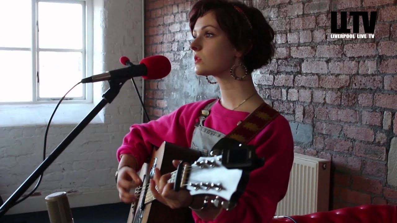 Liverpool Acoustic Festival Preview: Ellie Smith - YouTube