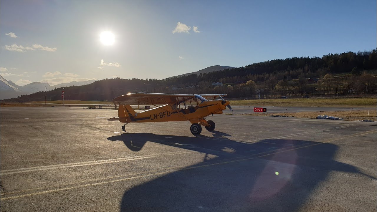 Åpen dag Volda Ørsta flyklubb - YouTube