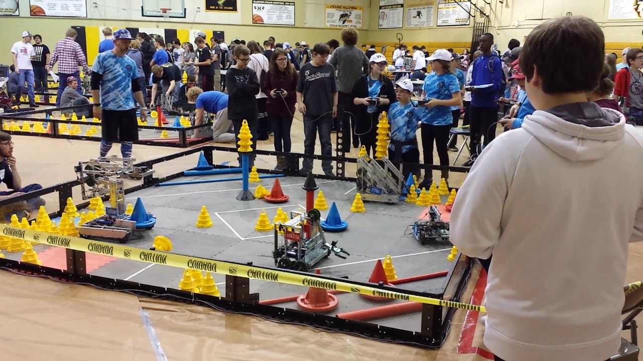 8th grade Vex robotics competition at Jonesboro - YouTube