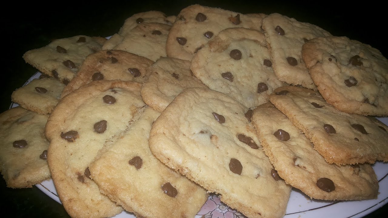 Chocolate Chip Cookies ( Cooking With Fouzia ) - YouTube