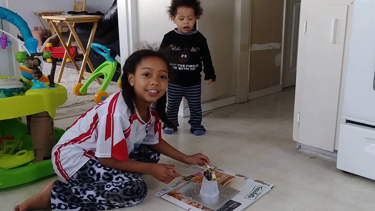 Boeing Engineer Week 2019 Safe Stop Robot - YouTube