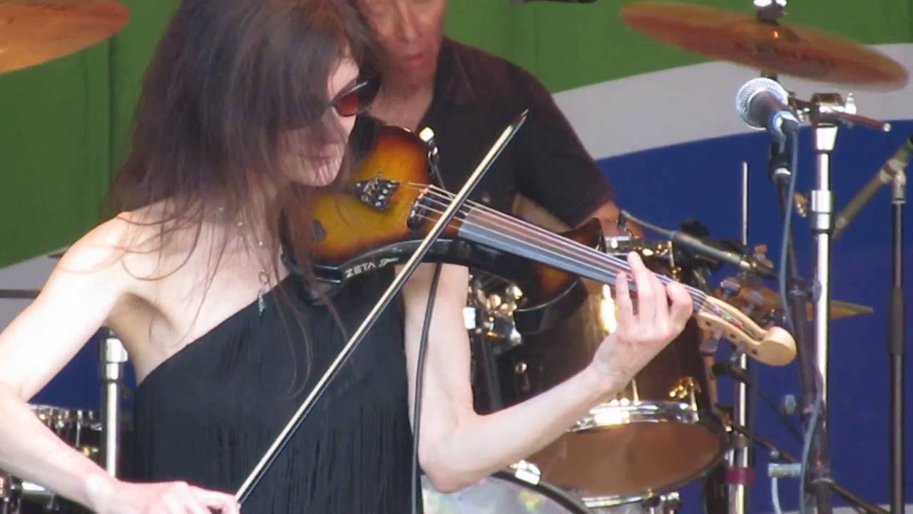 10,000 Maniacs with Mary Ramsey, Because the Night 2016 - YouTube