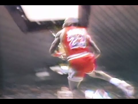 Michael Jordan - Kiss The Rim (1987 Dunk Contest) - YouTube