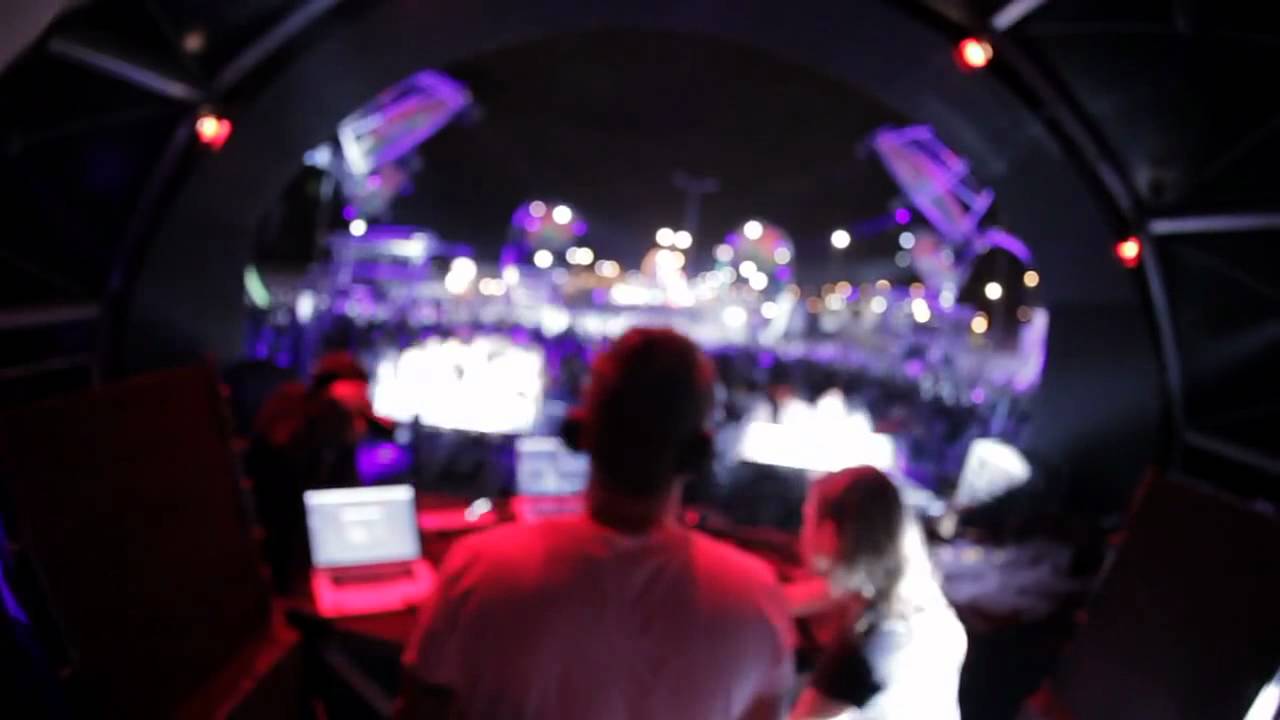 Flow & Zeo @ Rock in Rio 2011 - Tenda Eletrônica - YouTube