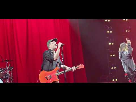 Fall Out Boy- Favorite Record- Live In Cincinnati OH - YouTube