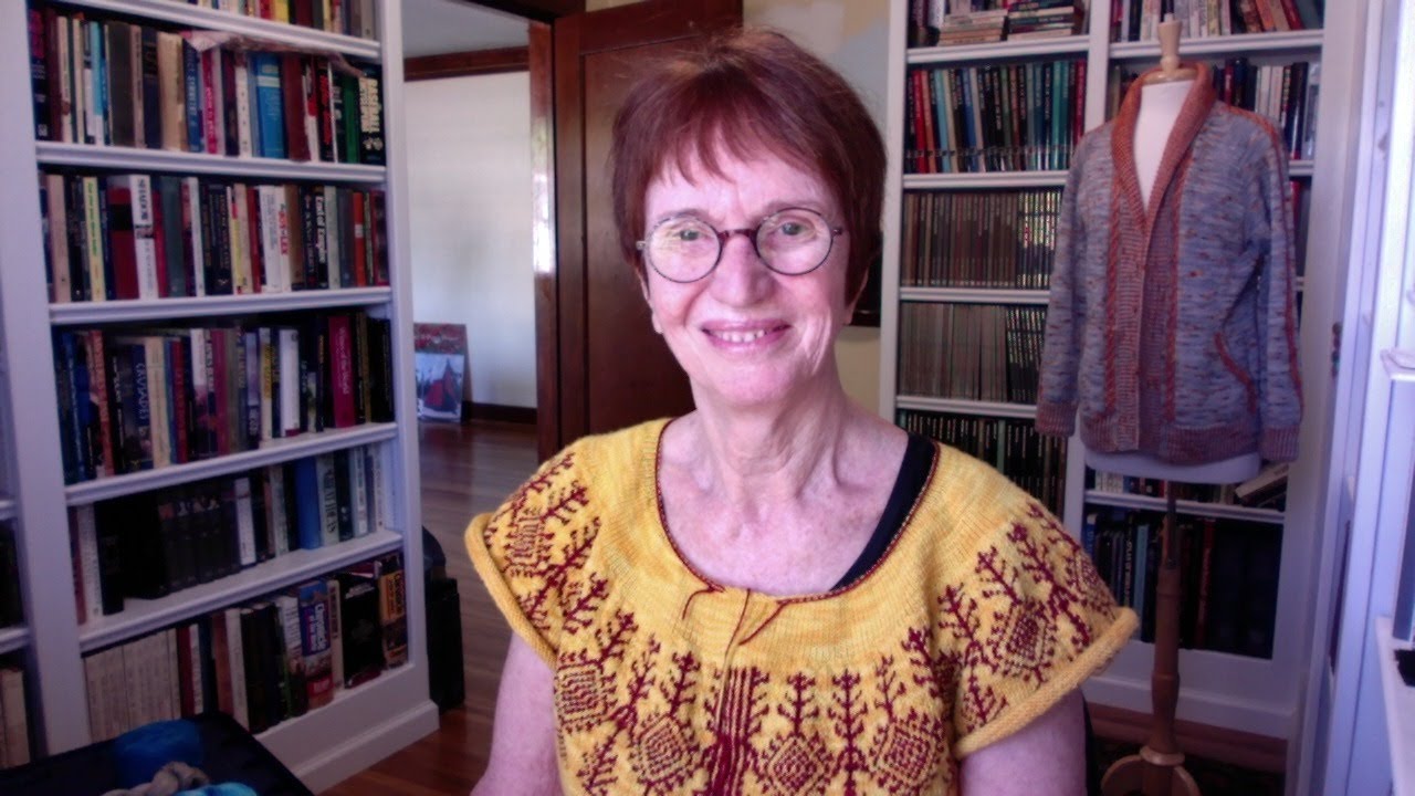 *Suzanne - Off the Cuff #12 - Part B - Comparing Yoke, Raglan and Pi ...