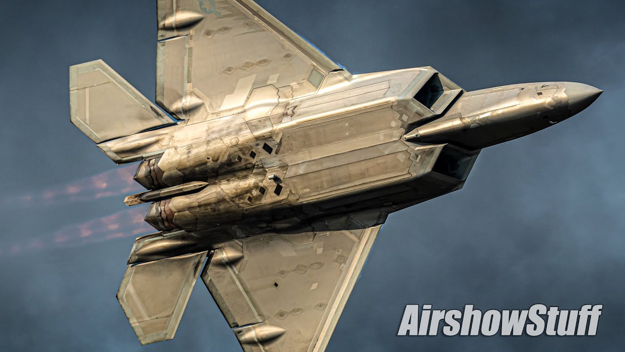 F-22 Raptor Super Maneuverability - YouTube