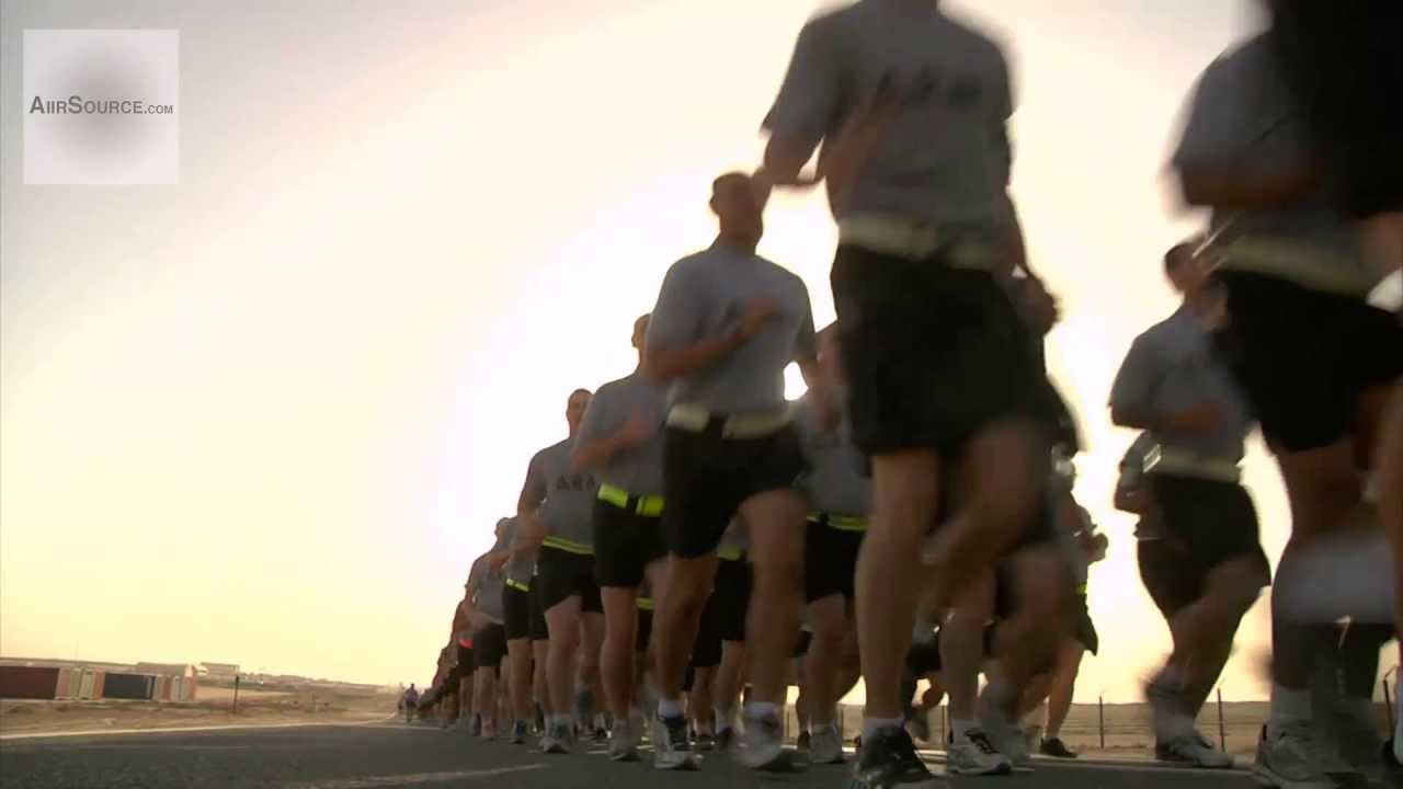 Army Soldiers Running - YouTube