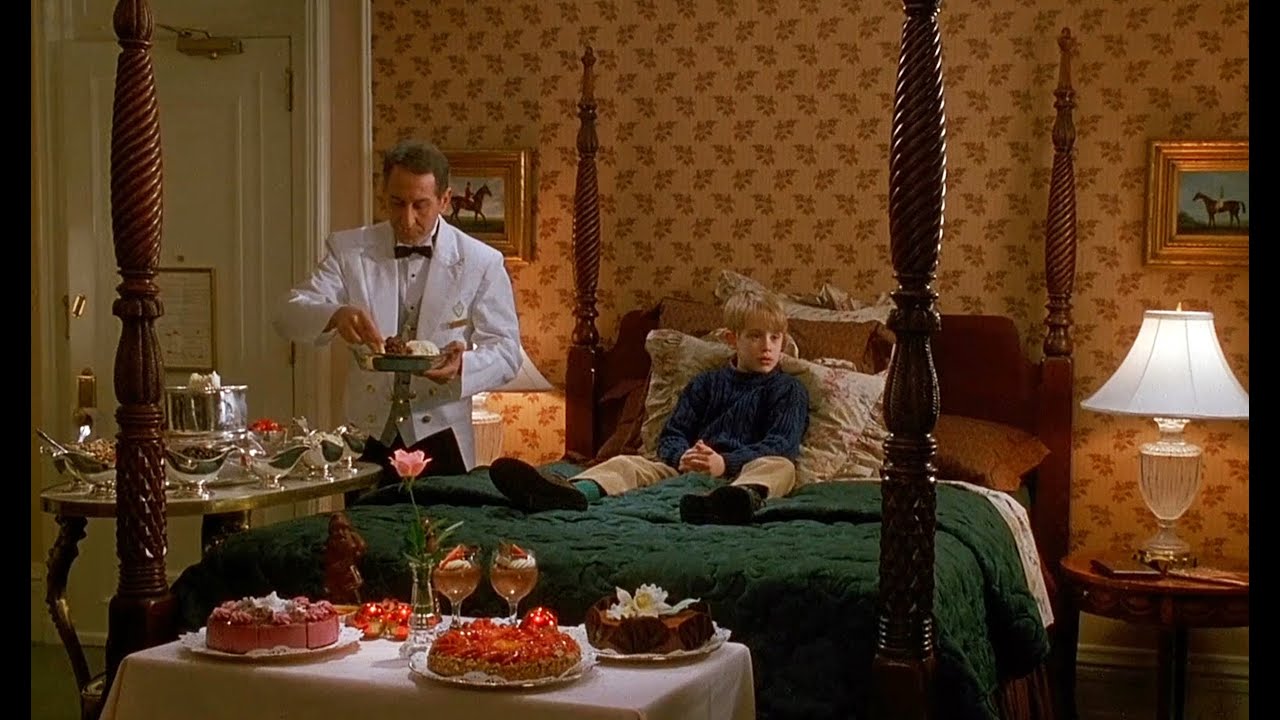 Home Alone 2 (1992) - Hotel Ice Cream Scene - YouTube