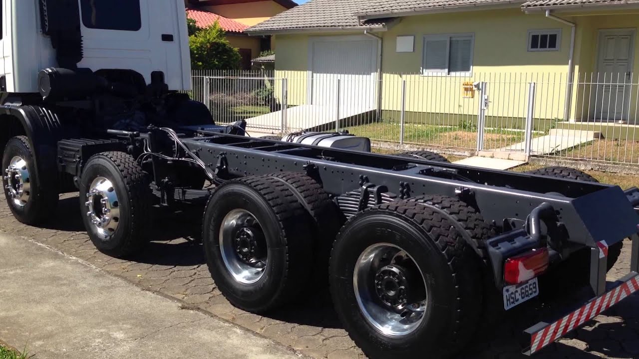 Scania P124 8x4 400 2004 serie evolução traçada - YouTube