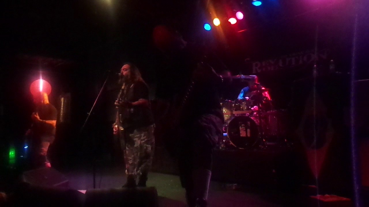 Max and Iggor Calavera Return to Roots-Dusted (Live in Little Rock, AR ...