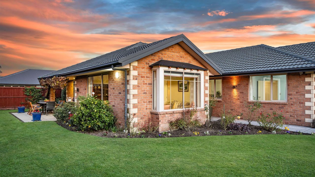 28 Pewter Place - YouTube