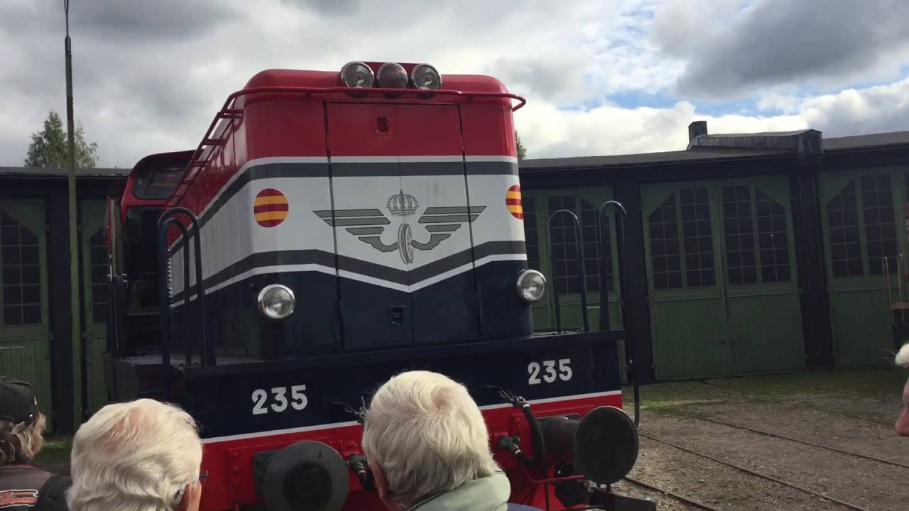 Old Swedish Diesel Locomotives - YouTube