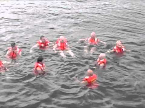 2011 HMCS Quadra Alumni Jetty Jump - YouTube