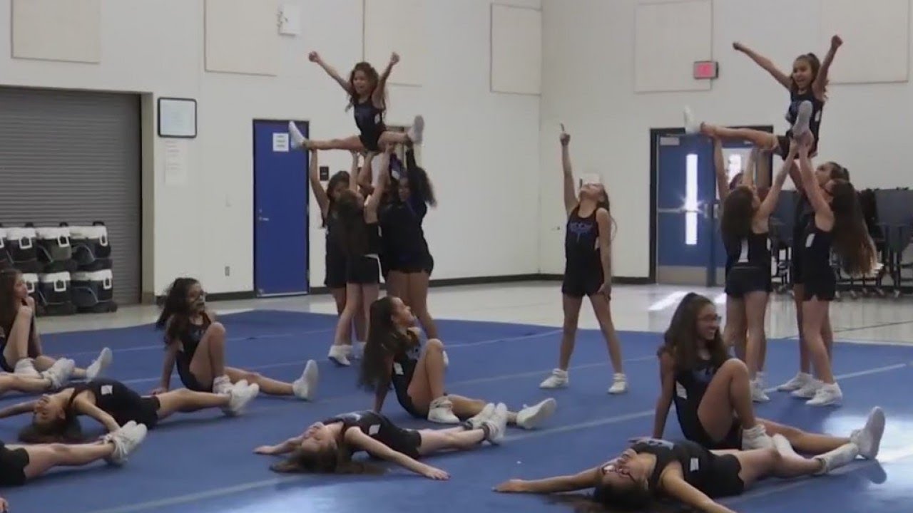 Elementary students dominate El Paso cheerleading competitions - YouTube