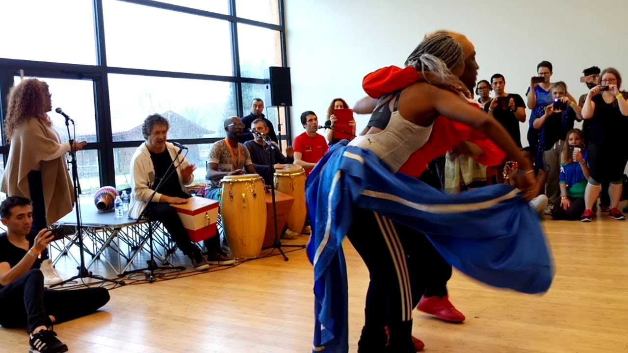 Rumba Yambu, Julio Manguero & Liudmila Rodriguez Silva & Okilakua - YouTube