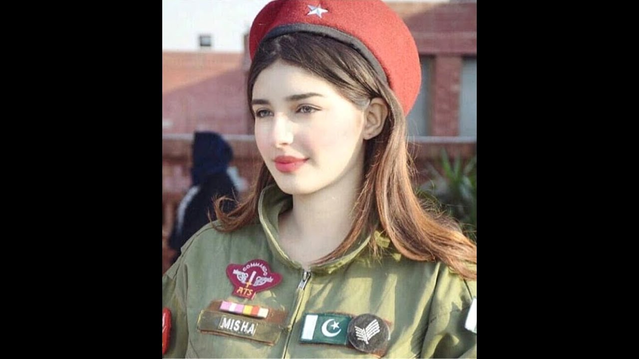 Beautiful Pakistan army Girls - YouTube
