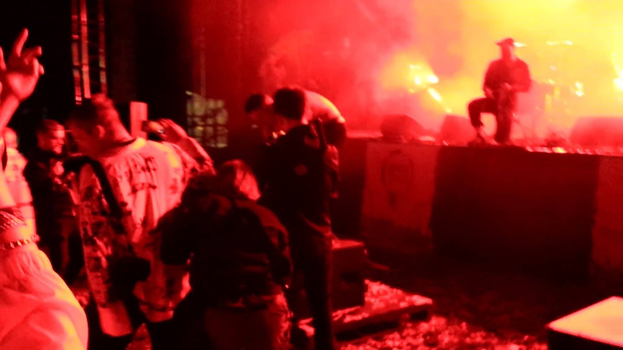 Slaves glastonbury 2015 hell stage - YouTube
