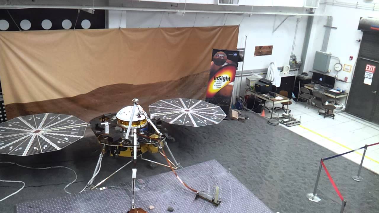Jet Propulsion Laboratory in Pasadena, California - YouTube