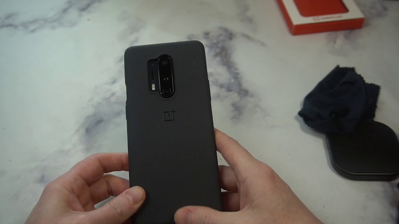 Official OnePlus 8 Pro Sandstone Bumper Case Black Unboxing - YouTube