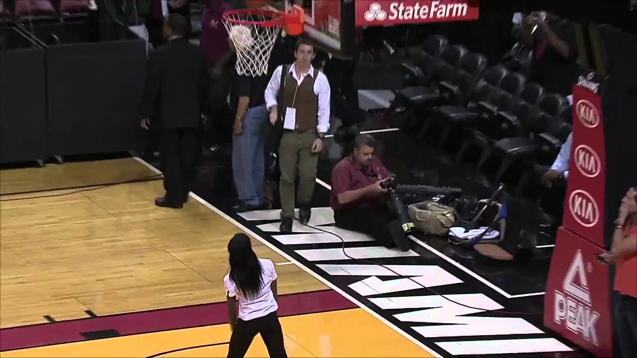 Hoopshots Primetime Performance - YouTube