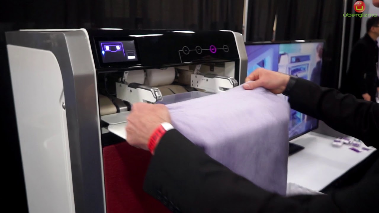 FoldiMate Clothes Folding Robot Demo Concept - YouTube