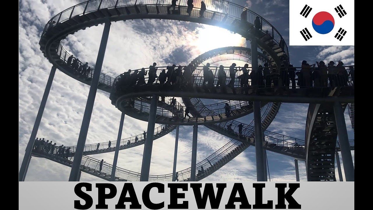Visit to SPACEWALK, Yongil bridge, and Yongil dae beach Pohang - South ...