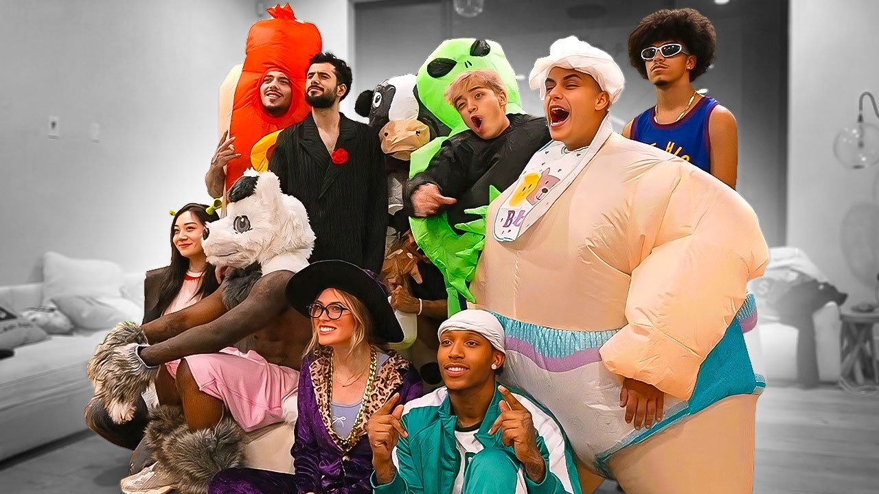 Surprising FaZe With Halloween Costumes! - YouTube