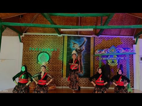 Tari Nyai Ronggeng , 12ipa 4 SMAN Situraja - YouTube