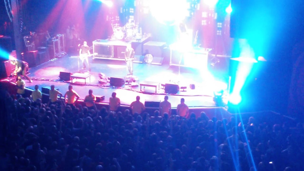 Offspring gig at o2 apollo arena Manchester - YouTube