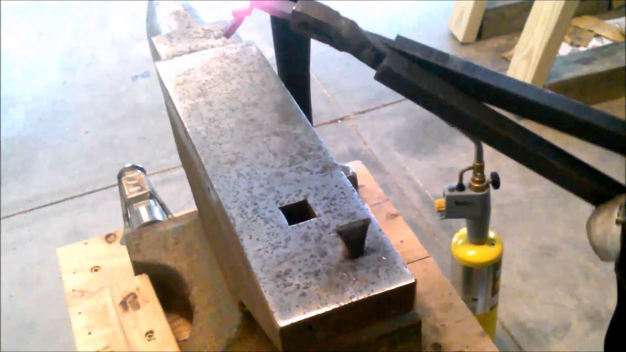 Blacksmith Forging A Split Cross - YouTube