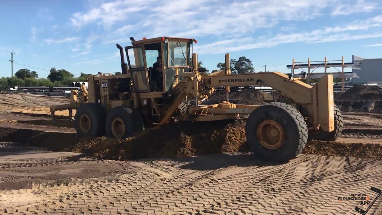 CATERPILLAR 16G GRADER - YouTube