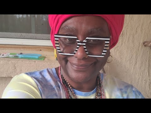 Root Doctor Davis Hoodoo on the Porch - YouTube