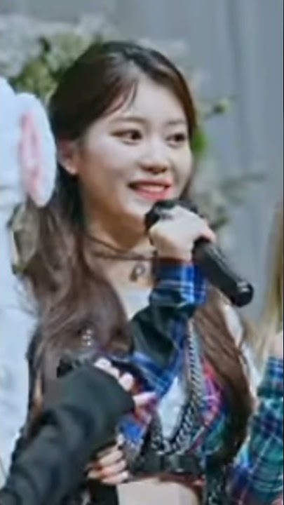 kep1er xiaoting fansign kep1ian #shorts #kep1er #xiaoting #kep1ian - YouTube