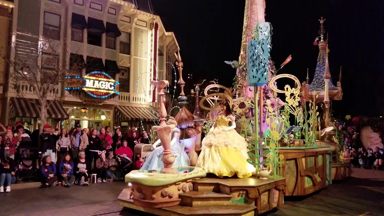 Mickey's Soundsational Parade - YouTube