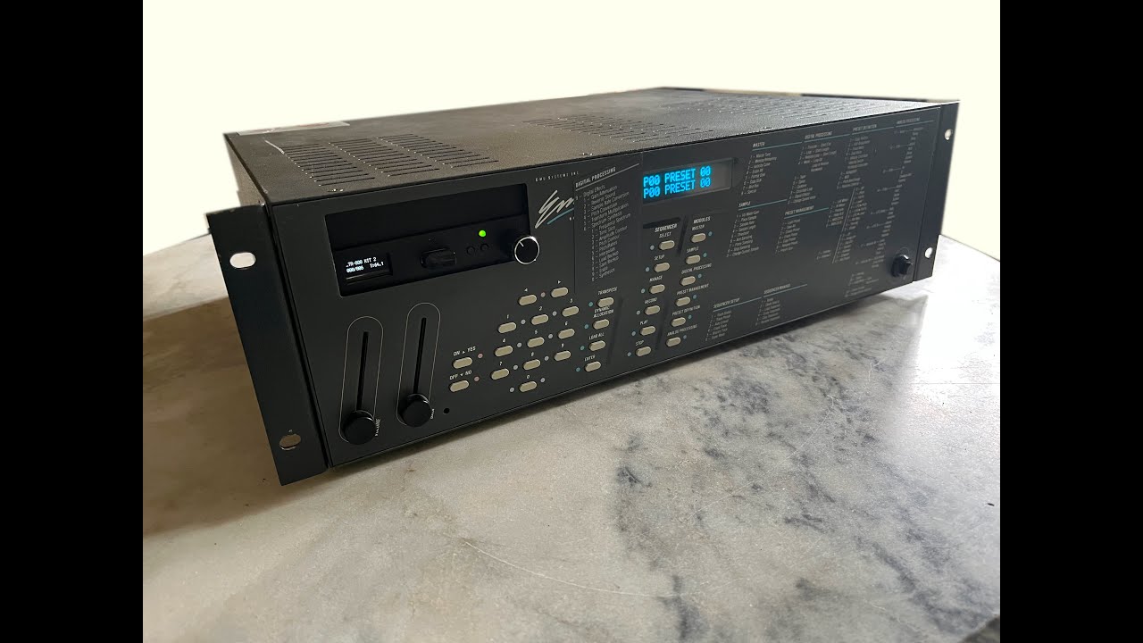 E-mu Emax I with Gotek USB floppy emulator drive (FlashFloppy HxC ...