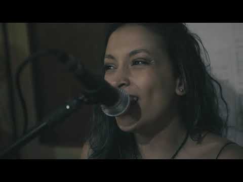Pônei Xamânico - Flautas São Instrumentos